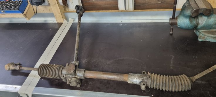MGB Steering Rack disassembly – Fixing C6622