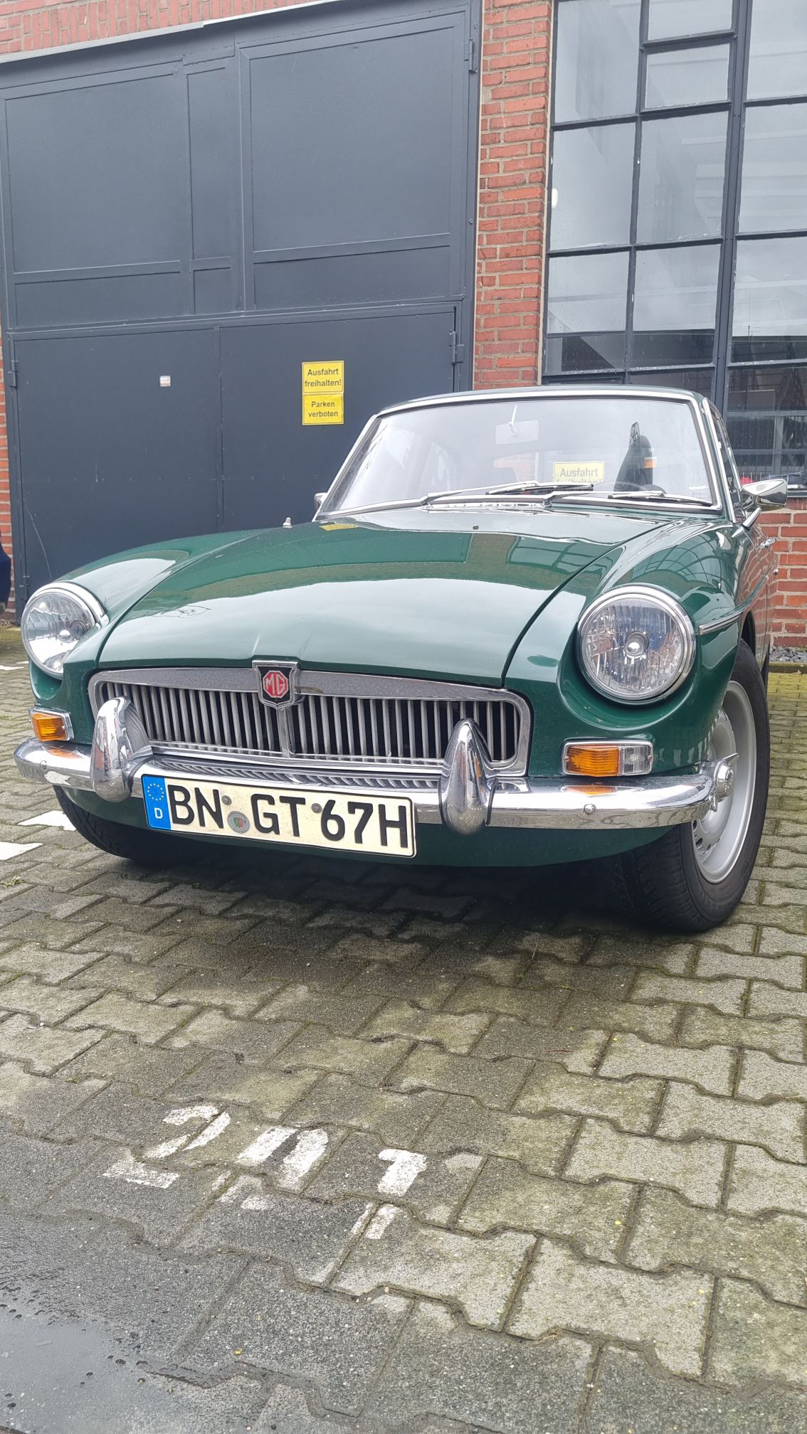 New tires and rusty sills – Fixing C6622